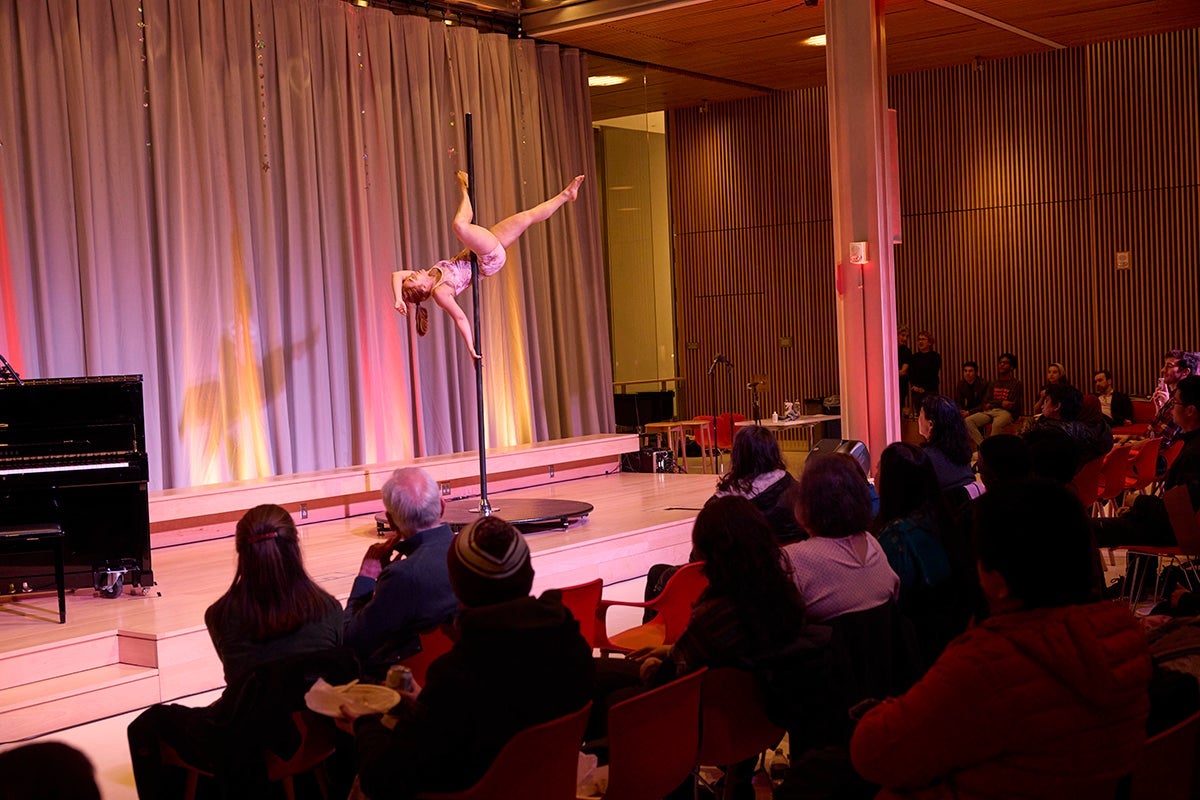 International Night showcases song, dance, spirit | Harvard T.H. Chan ...