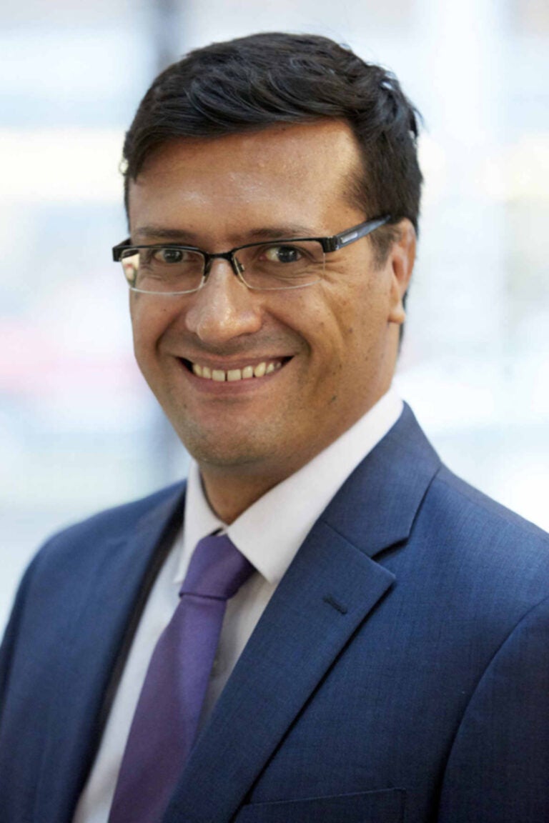 The Good Life: A Discussion with Dr. Robert Waldinger | Harvard T.H ...