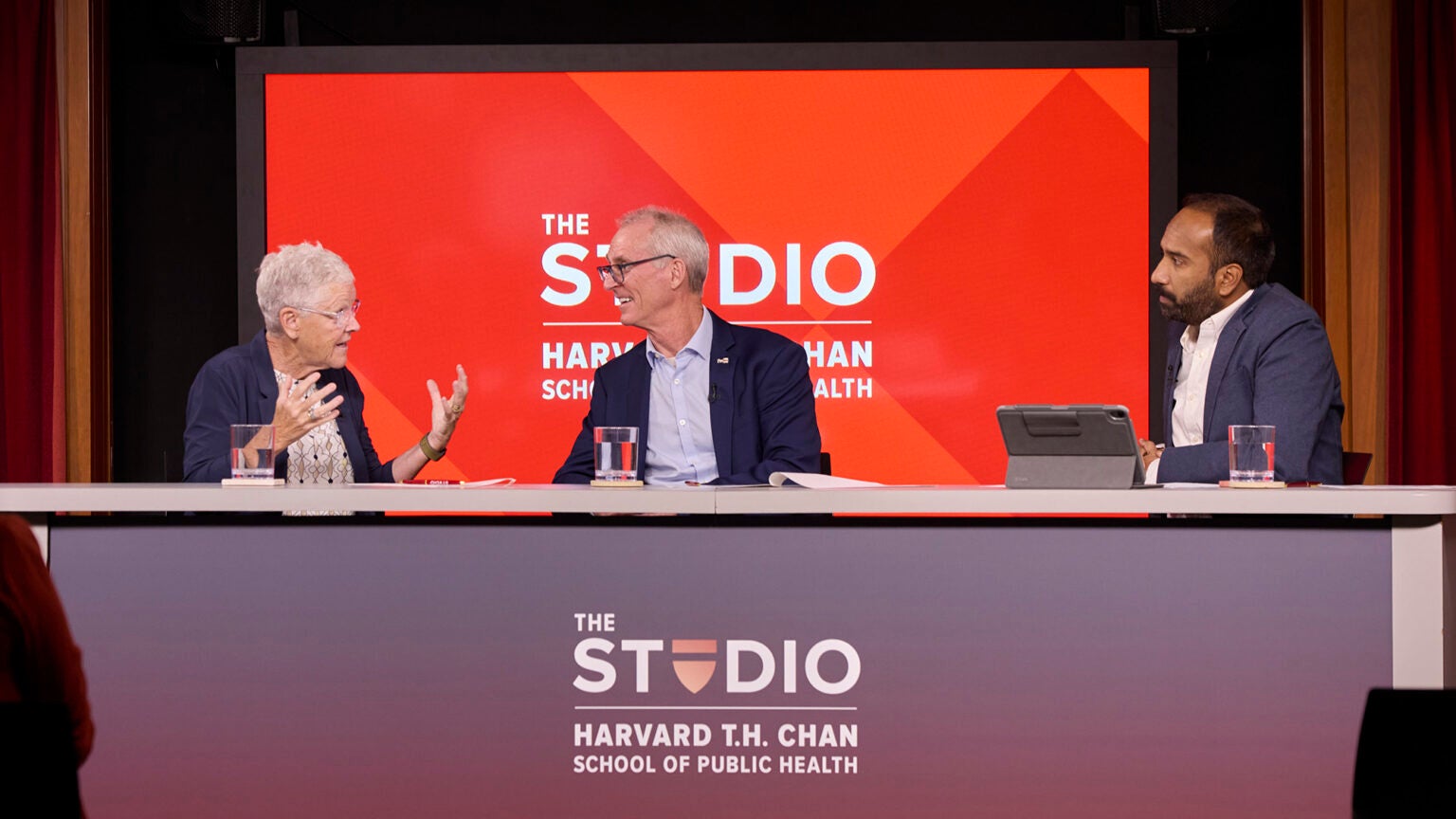 A three-decade quest to decipher lung cancer risk | Harvard T.H. Chan ...